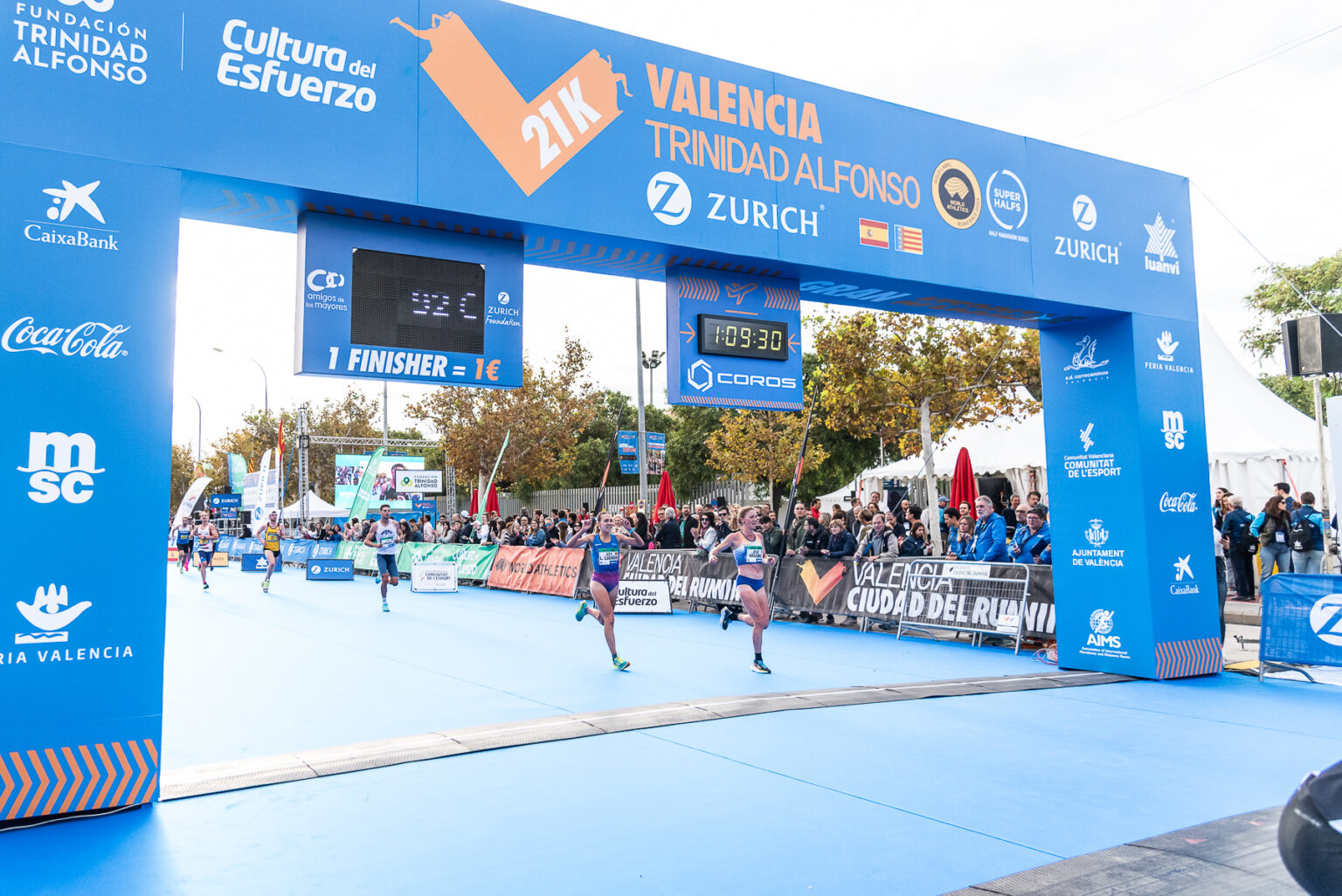 Presentation Valencia Half Marathon Trinidad Alfonso Zurich